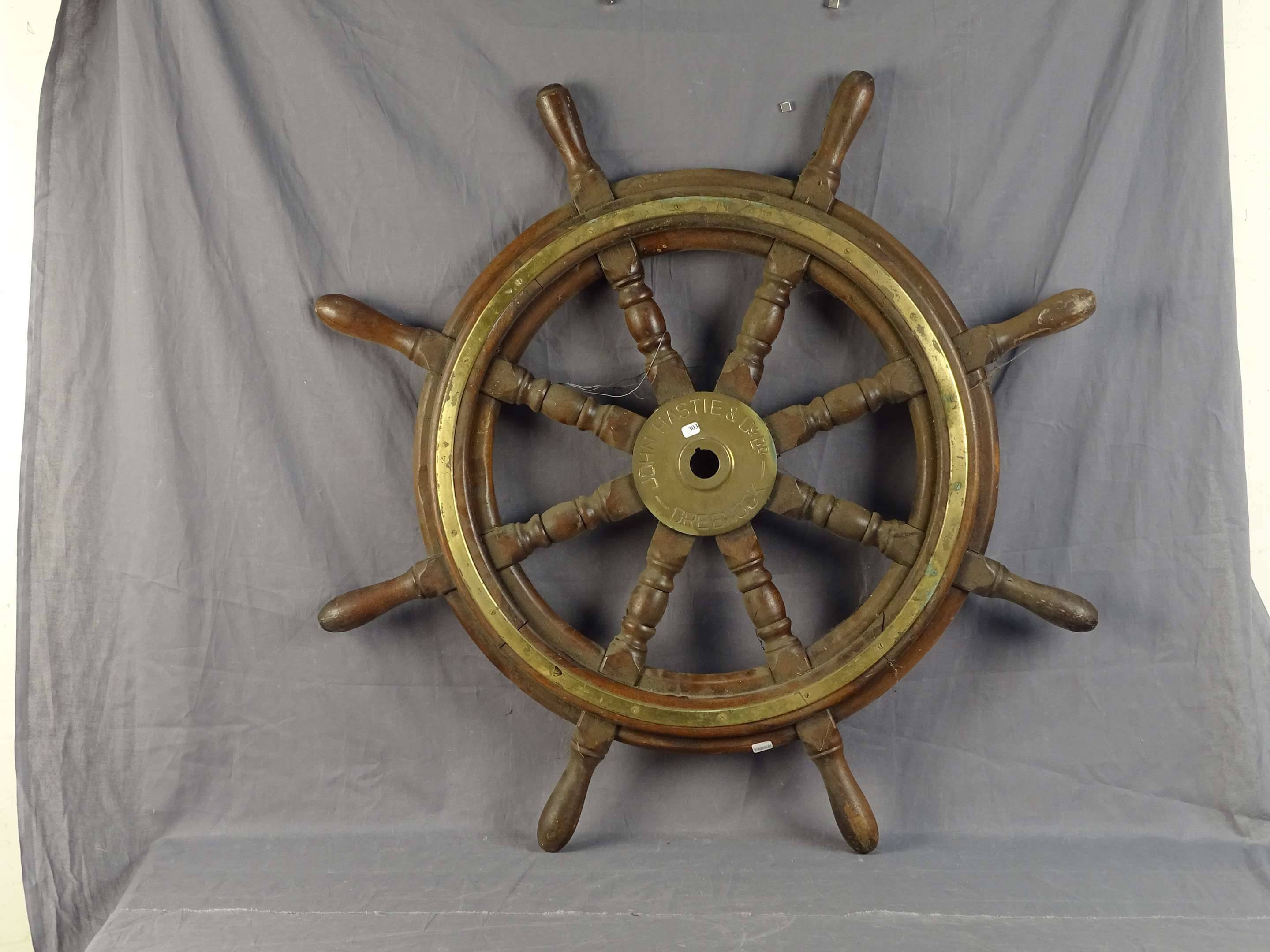 Barre à roue de navire en bois tourné - auctions & price archive